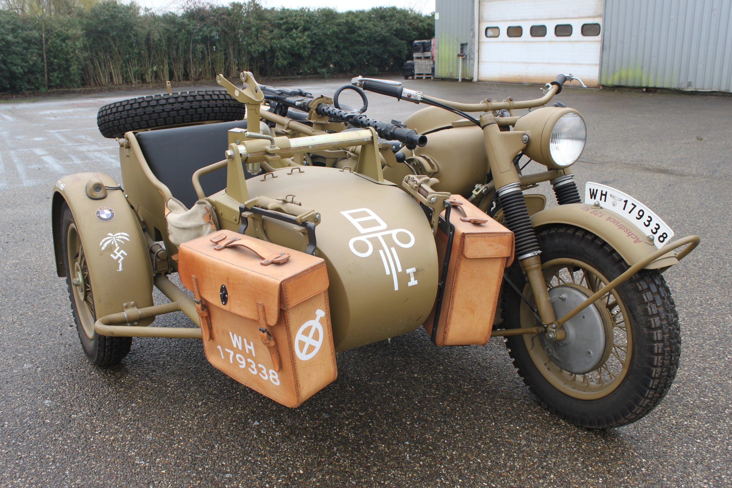 Side-car BMW R75 restauré à neuf | Aiolfi G.b.r.