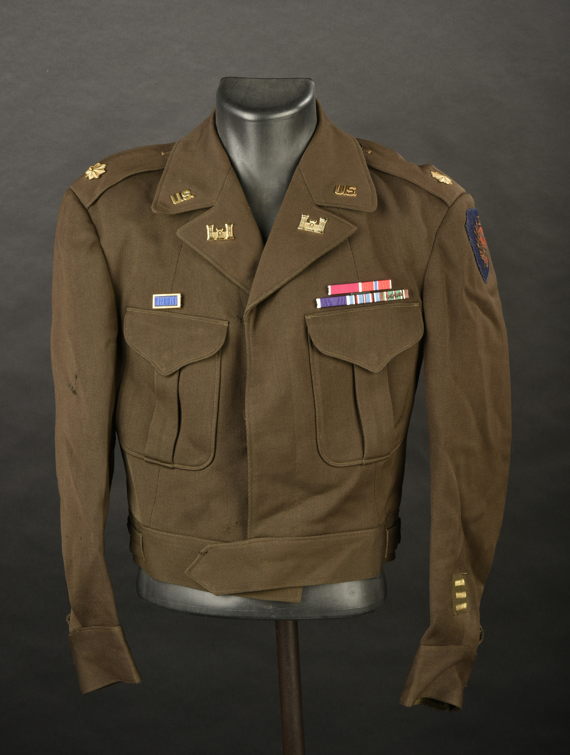 Blouson Ike de major du IX Engineer Command. | Aiolfi G.b.r.