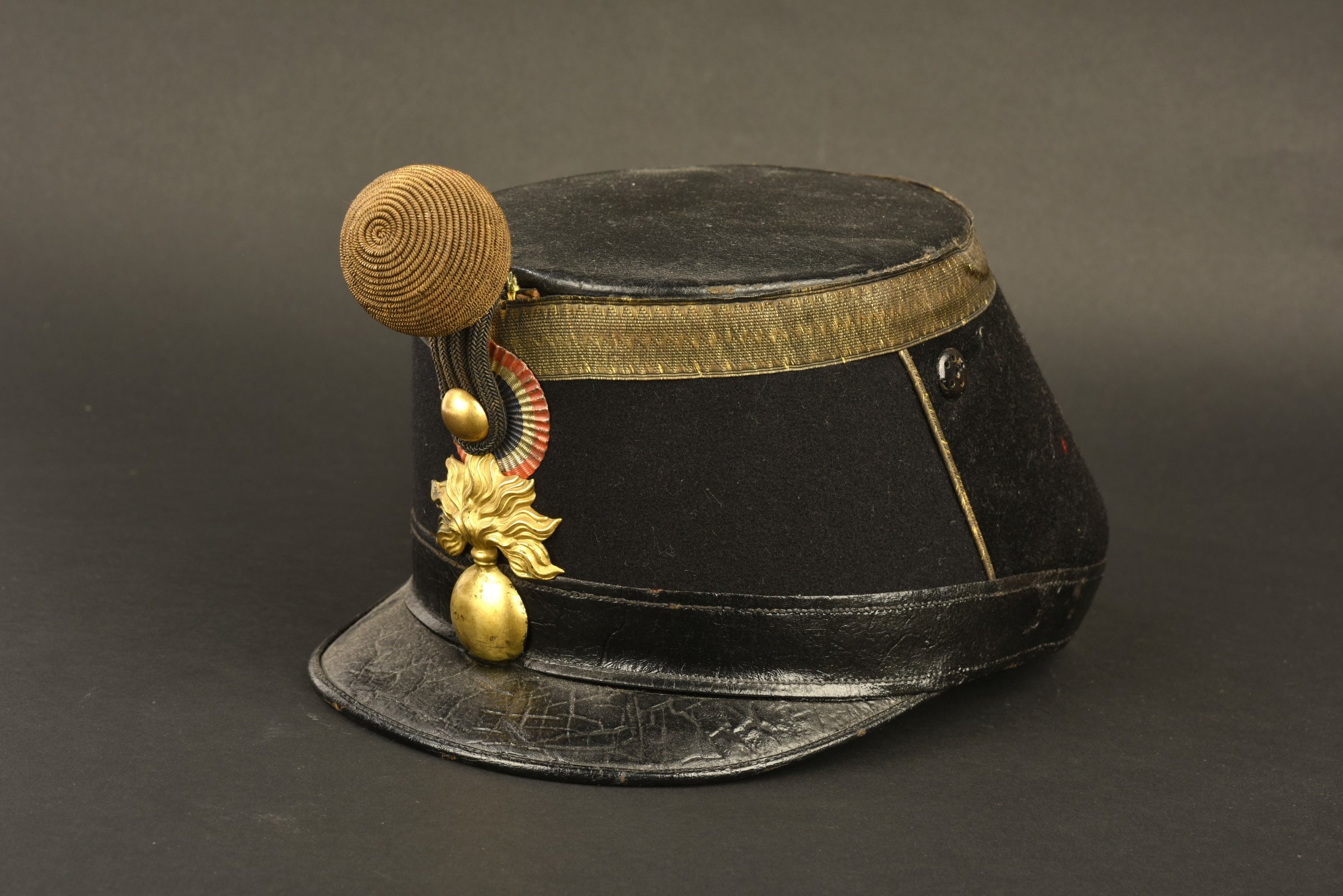 Shako 1872 d'officier d'infanterie avec pompon, du fabricant Spiquel à ...