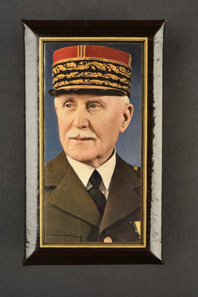 Tampon buvard à l'effigie du Maréchal. Blotter Stamp with Marshal’s ...