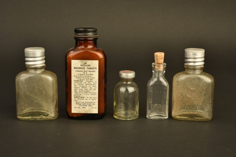 Ensemble de fioles de médicaments USMD | Aiolfi G.b.r.