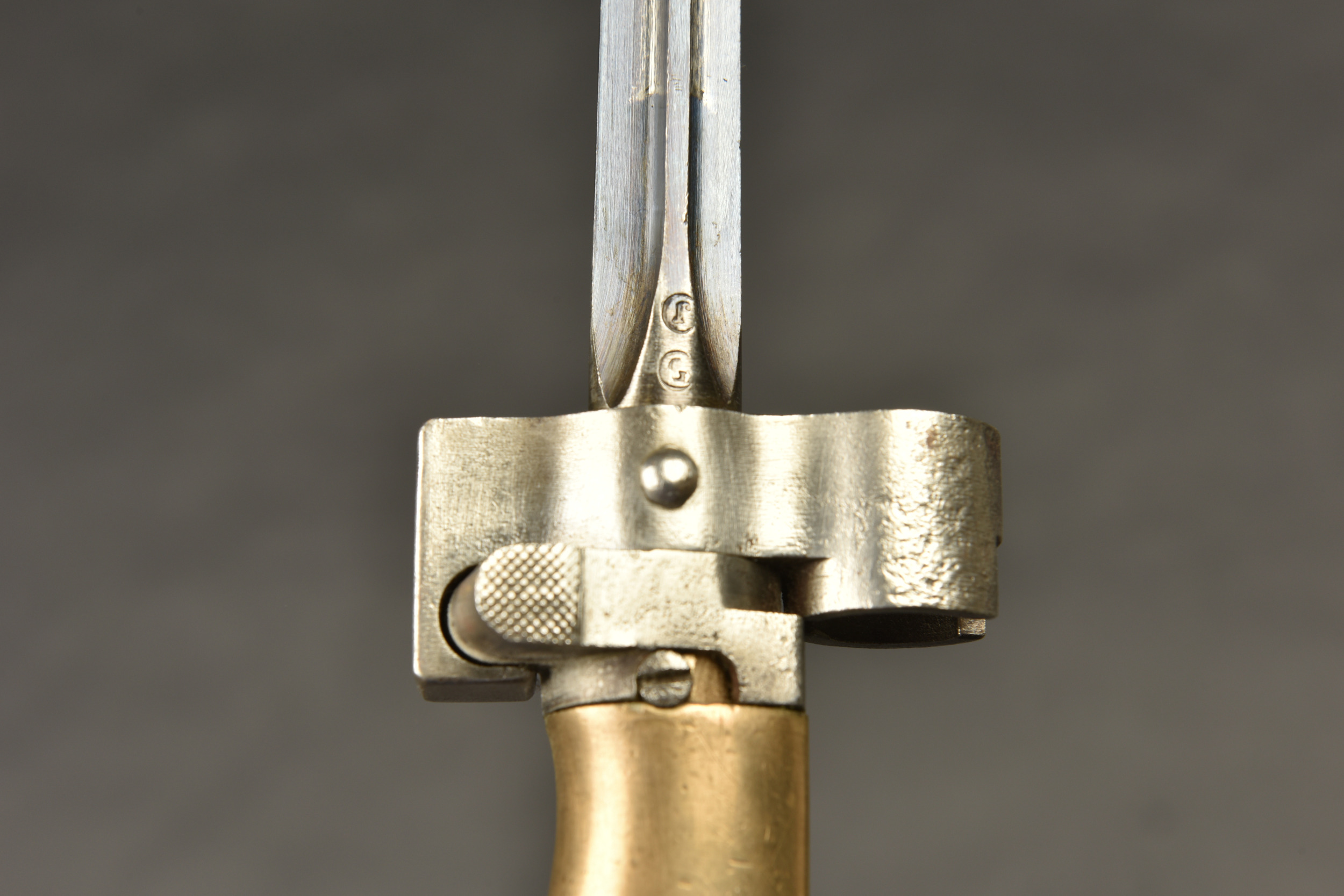Baïonnette Lebel modèle 1886 poignée laiton sans quillon | Aiolfi G.b.r.