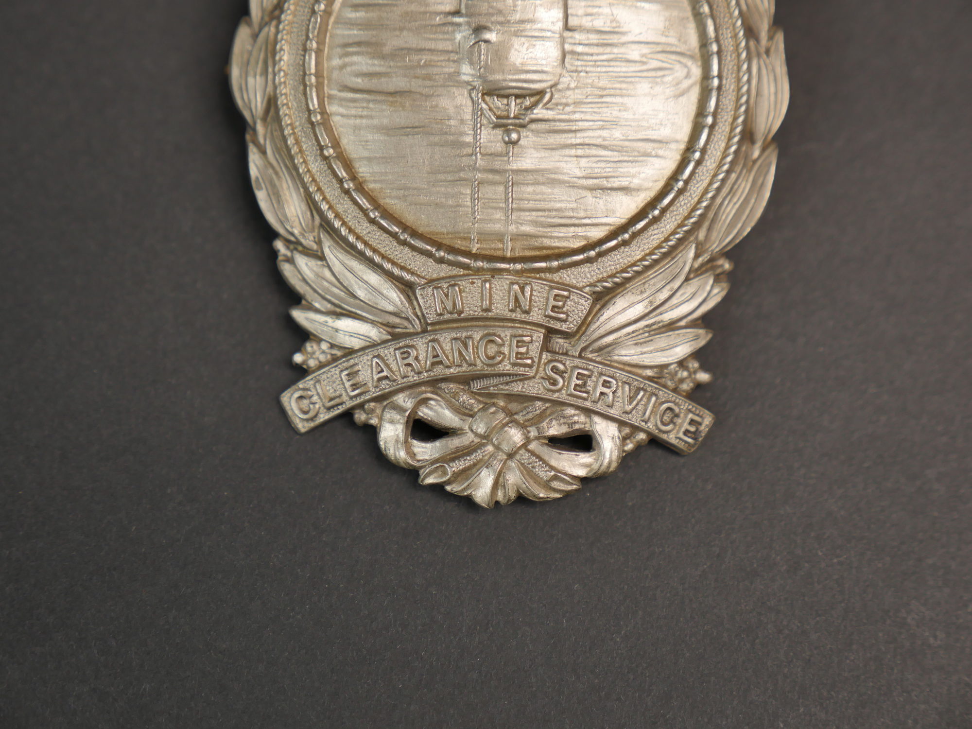 Cap badge Mine Clearance Service. | Aiolfi G.b.r.