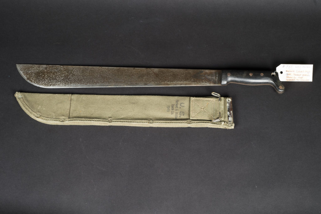 Machette américaine. Machette Collins 1945 cover. | Aiolfi G.b.r.