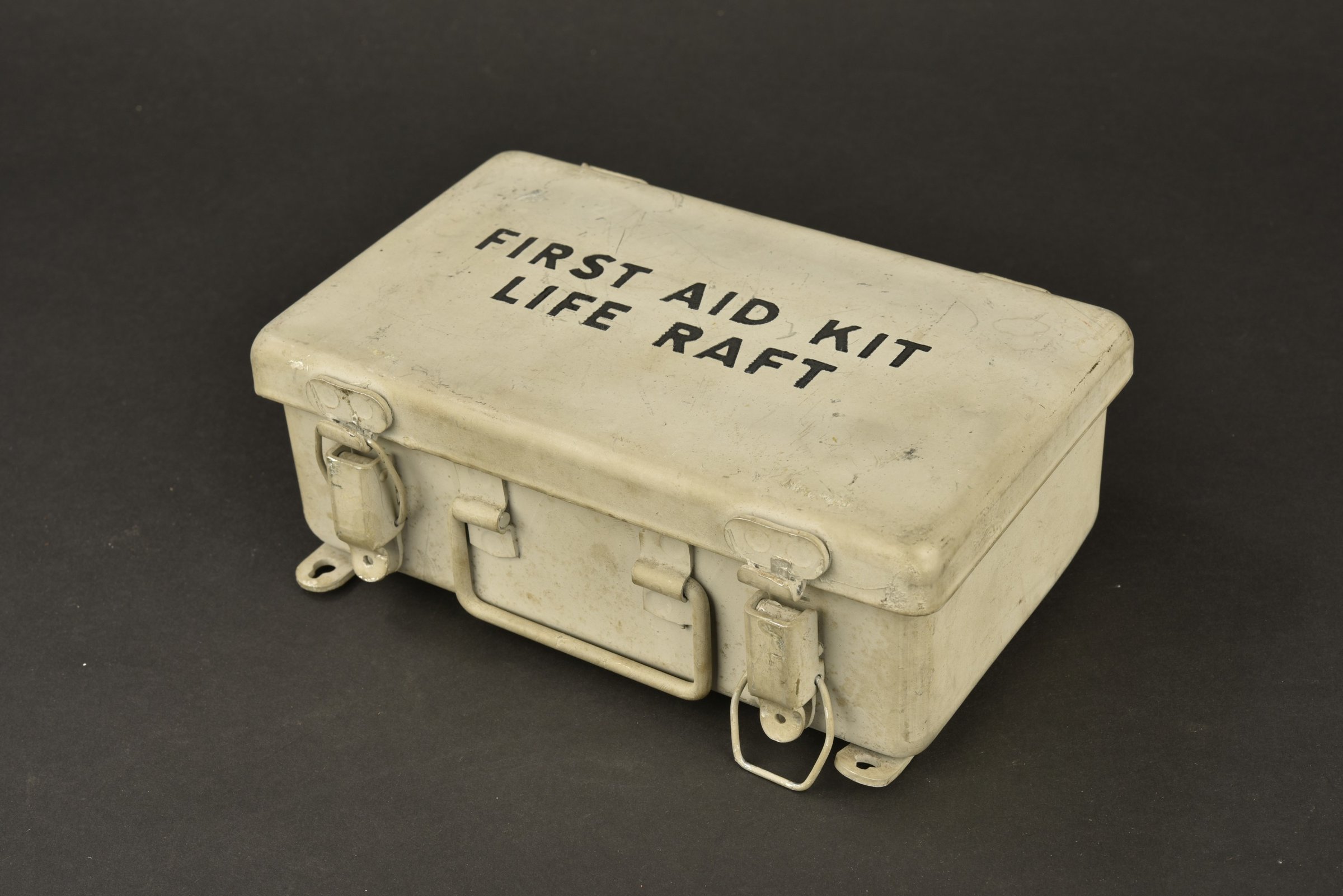 Rare boite First Aid Kit Life Raft | Aiolfi G.b.r.