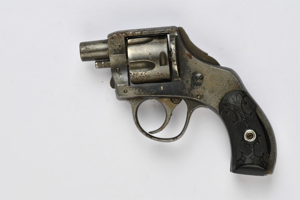 Revolver | Aiolfi G.b.r.